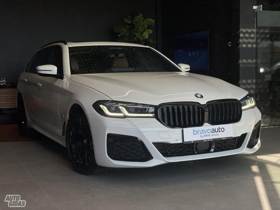 White BMW 530 2021 in Klaipeda, with an engine capacity of 3.00 L and mileage of 180 thousand km for 31881 €, photo 4 on AUTOMOTO.COM.LV