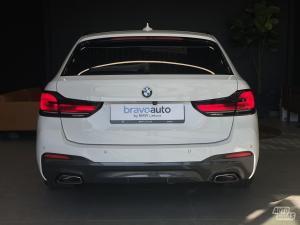 White BMW 530 2021 in Klaipeda, with an engine capacity of 3.00 L and mileage of 180 thousand km for 31881 €, photo 6 on AUTOMOTO.COM.LV