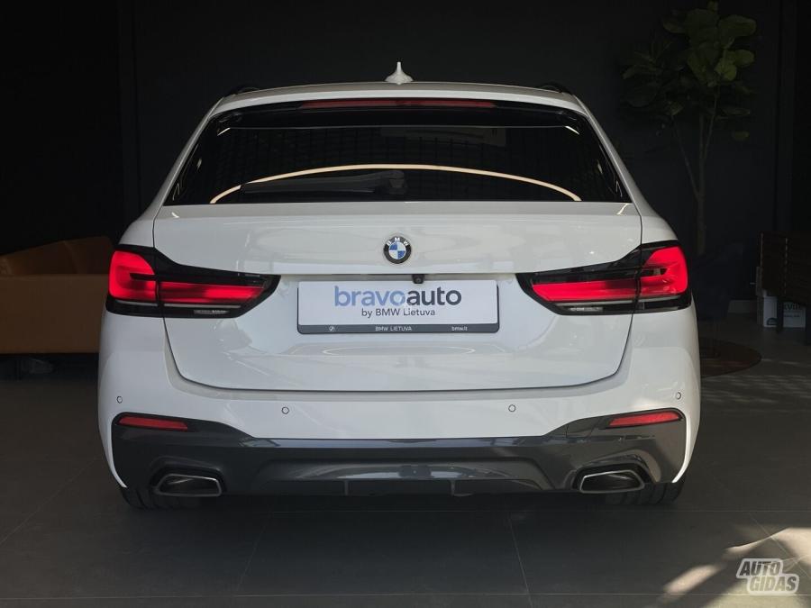 White BMW 530 2021 in Klaipeda, with an engine capacity of 3.00 L and mileage of 180 thousand km for 31881 €, photo 6 on AUTOMOTO.COM.LV