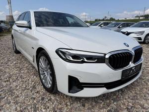 White BMW 530 2021 in Vilnius, with an engine capacity of 2.00 L and mileage of 176 thousand km for 21296 €, photo 9 on AUTOMOTO.COM.LV