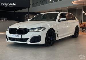 White BMW 530 2021 in Klaipeda, with an engine capacity of 3.00 L and mileage of 180 thousand km for 28955 €, photo  on AUTOMOTO.COM.LV