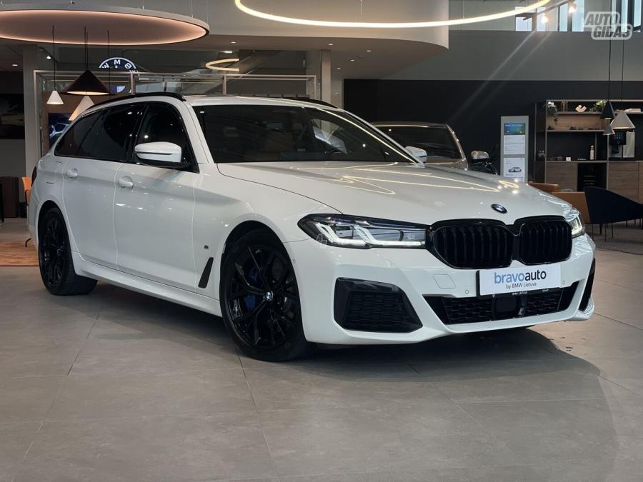 White BMW 530 2021 in Klaipeda, with an engine capacity of 3.00 L and mileage of 180 thousand km for 28955 €, photo 4 on AUTOMOTO.COM.LV