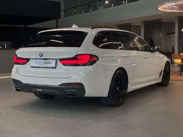 Balts BMW 530 2021 Klaipėda, ar dzinēja tilpumu 3.00 L un nobraukumu 180 tūkst. km par 28955 €, foto 5 vietnē AUTOMOTO.COM.LV