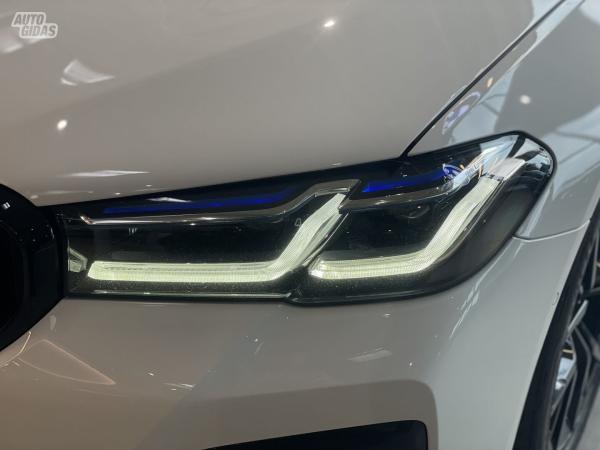 Balts BMW 530 2021 Klaipėda, ar dzinēja tilpumu 3.00 L un nobraukumu 180 tūkst. km par 28955 €, foto 9 vietnē AUTOMOTO.COM.LV