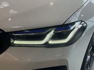 White BMW 530 2021 in Klaipeda, with an engine capacity of 3.00 L and mileage of 180 thousand km for 28955 €, photo 9 on AUTOMOTO.COM.LV