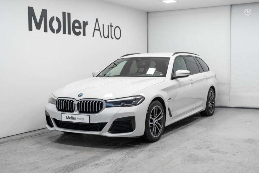 Balts BMW 530 2022 Viļņa, ar dzinēja tilpumu 2.00 L un nobraukumu 148 tūkst. km par 29500 €, foto 1 vietnē AUTOMOTO.COM.LV