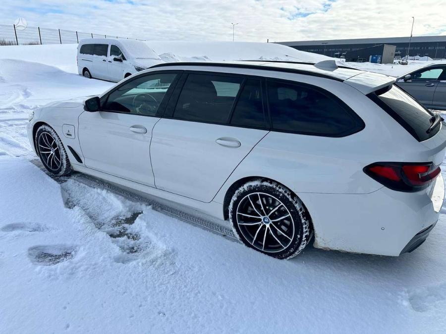 Balts BMW 530 2022 Kauņa, ar dzinēja tilpumu 2.00 L un nobraukumu 78 tūkst. km par 32450 €, foto 7 vietnē AUTOMOTO.COM.LV