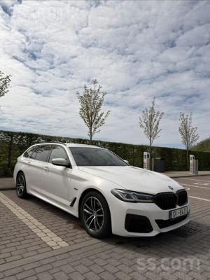 Balts BMW 530 2022 Ventspils, ar dzinēja tilpumu 2.00 L un nobraukumu 182 tūkst. km par 29000 €, foto 3 vietnē AUTOMOTO.COM.LV