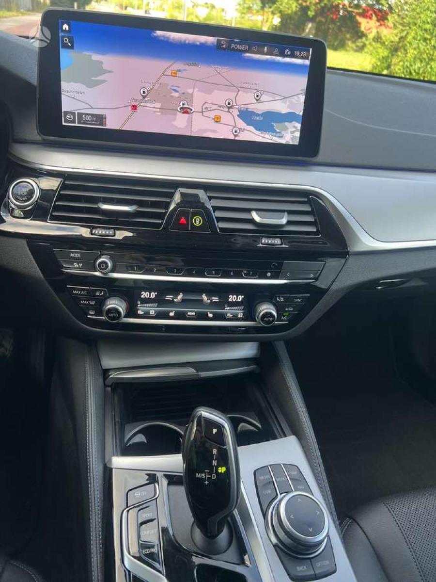 Balts BMW 530 2022 Telšiai, ar dzinēja tilpumu 2.99 L un nobraukumu 84 tūkst. km par 29220 €, foto 16 vietnē AUTOMOTO.COM.LV