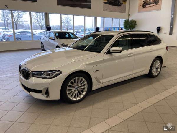 Balts BMW 530 2022 Viļņa, ar dzinēja tilpumu 2.00 L un nobraukumu 62 tūkst. km par 28500 €, foto 2 vietnē AUTOMOTO.COM.LV