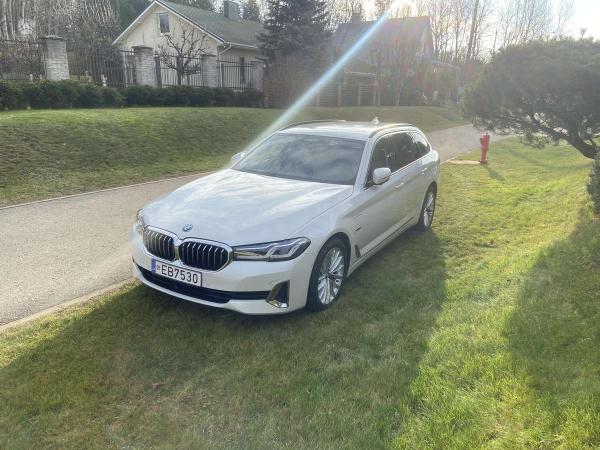 Balts BMW 530 2022 Viļņa, ar dzinēja tilpumu 2.00 L un nobraukumu 62 tūkst. km par 28500 €, foto 5 vietnē AUTOMOTO.COM.LV