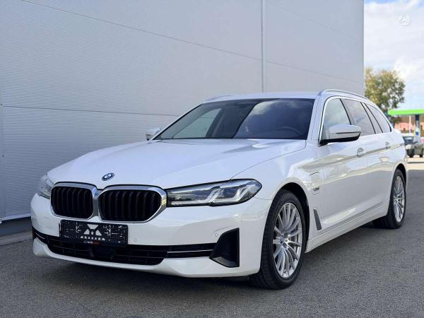 Balts BMW 530 2022 Utena, ar dzinēja tilpumu 2.00 L un nobraukumu 299 tūkst. km par 18490 €, foto 5 vietnē AUTOMOTO.COM.LV