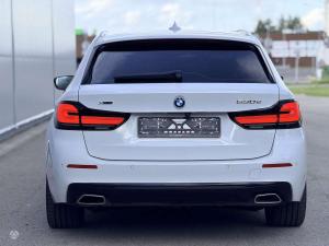 Balts BMW 530 2022 Utena, ar dzinēja tilpumu 2.00 L un nobraukumu 299 tūkst. km par 18490 €, foto 14 vietnē AUTOMOTO.COM.LV
