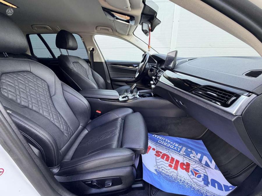 Balts BMW 530 2022 Utena, ar dzinēja tilpumu 2.00 L un nobraukumu 299 tūkst. km par 18490 €, foto 19 vietnē AUTOMOTO.COM.LV
