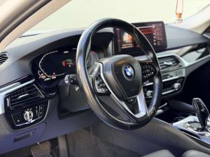 Balts BMW 530 2022 Utena, ar dzinēja tilpumu 2.00 L un nobraukumu 299 tūkst. km par 18490 €, foto 24 vietnē AUTOMOTO.COM.LV