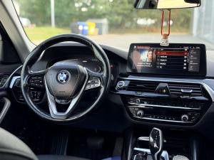 Balts BMW 530 2022 Utena, ar dzinēja tilpumu 2.00 L un nobraukumu 299 tūkst. km par 18490 €, foto 28 vietnē AUTOMOTO.COM.LV