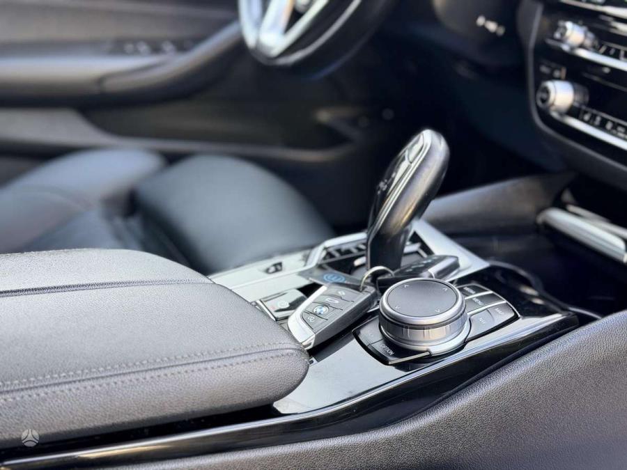 Balts BMW 530 2022 Utena, ar dzinēja tilpumu 2.00 L un nobraukumu 299 tūkst. km par 18490 €, foto 30 vietnē AUTOMOTO.COM.LV