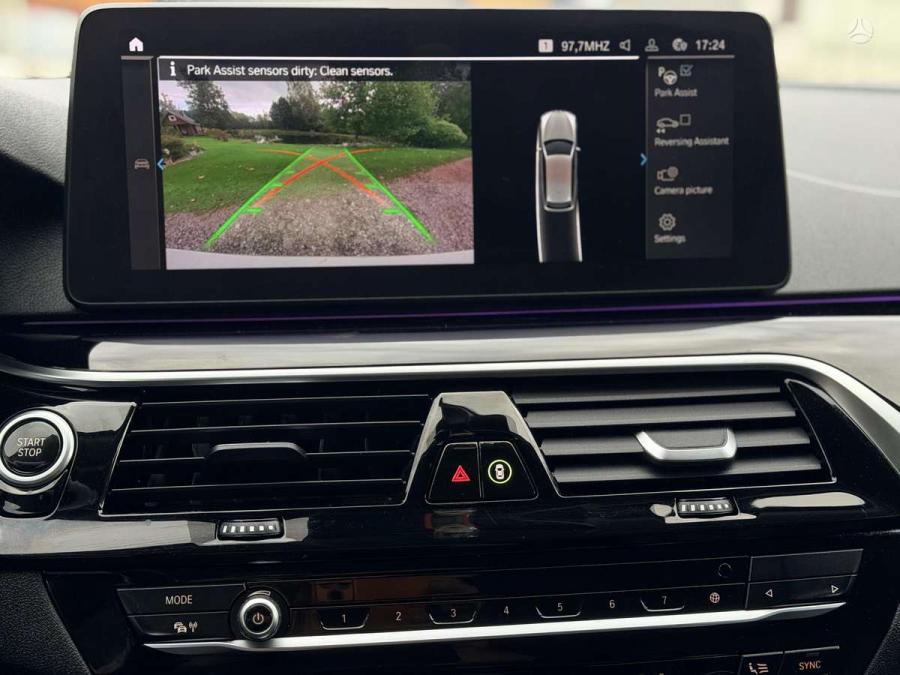 Balts BMW 530 2022 Utena, ar dzinēja tilpumu 2.00 L un nobraukumu 299 tūkst. km par 18490 €, foto 38 vietnē AUTOMOTO.COM.LV