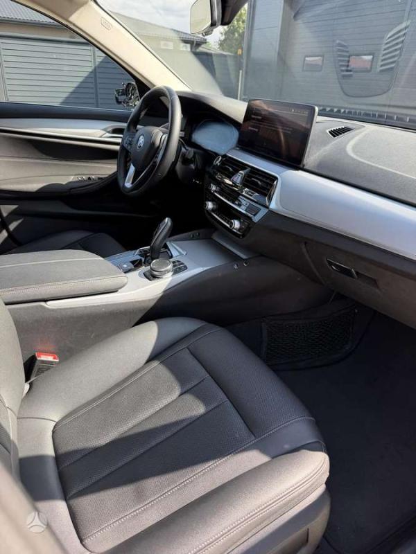 Balts BMW 530 2023 Kauņa, ar dzinēja tilpumu 2.99 L un nobraukumu 138 tūkst. km par 15850 €, foto 7 vietnē AUTOMOTO.COM.LV
