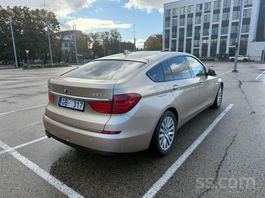 Dzeltens BMW 530 2009 Rīga, ar dzinēja tilpumu 3.00 L un nobraukumu 298 tūkst. km par 9200 €, foto 5 vietnē AUTOMOTO.COM.LV