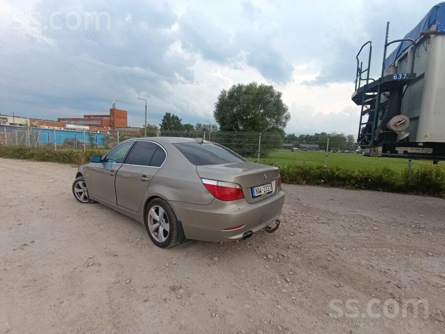 Yellow BMW 530 2007 in Riga, with an engine capacity of 3.00 L and mileage of 210 thousand km for 5000 €, photo 4 on AUTOMOTO.COM.LV