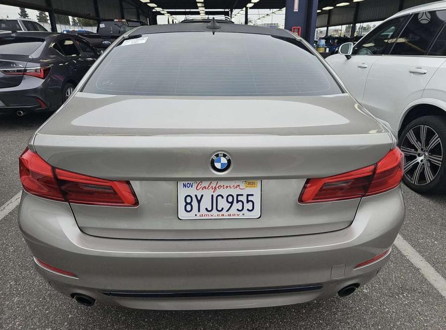 Yellow BMW 530 2017 in Ukmerge, with an engine capacity of 2.00 L and mileage of 222 thousand km for 13100 €, photo 6 on AUTOMOTO.COM.LV