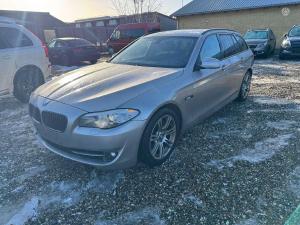 Yellow BMW 530 2013 in Panevezys, with an engine capacity of 2.99 L and mileage of 287 thousand km for 7500 €, photo 2 on AUTOMOTO.COM.LV