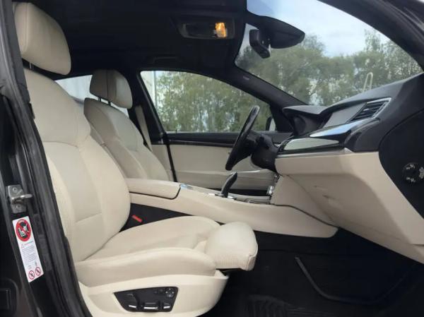 Black BMW 535 2010 in Riga, with an engine capacity of 3.00 L and mileage of 345 thousand km for 7700 €, photo 10 on AUTOMOTO.COM.LV