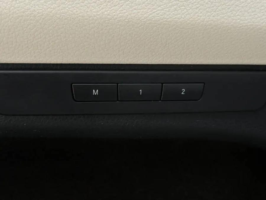 Melns BMW 535 2010 Rīga, ar dzinēja tilpumu 3.00 L un nobraukumu 345 tūkst. km par 7700 €, foto 21 vietnē AUTOMOTO.COM.LV