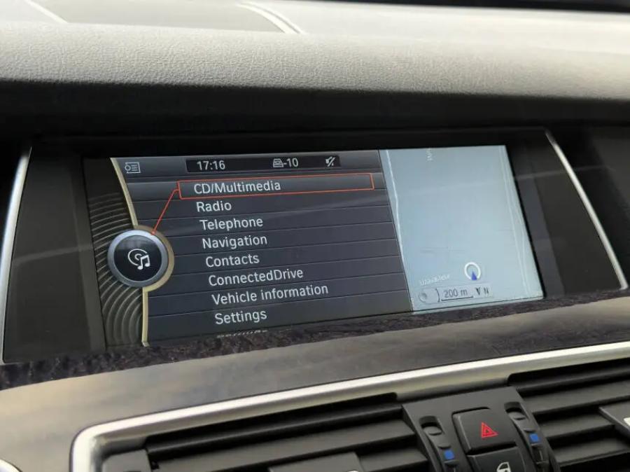 Melns BMW 535 2010 Rīga, ar dzinēja tilpumu 3.00 L un nobraukumu 345 tūkst. km par 7700 €, foto 22 vietnē AUTOMOTO.COM.LV