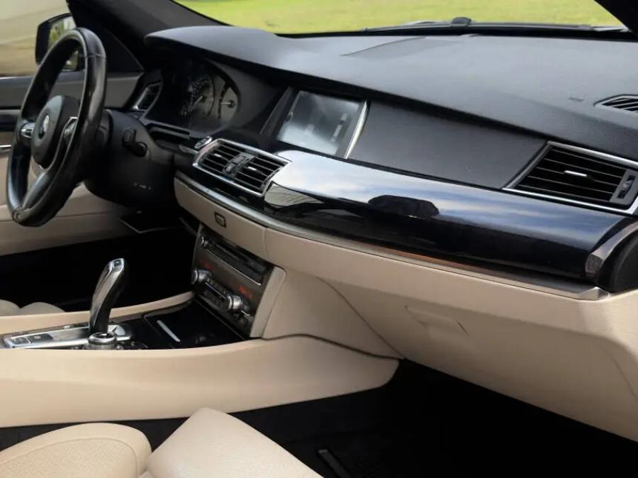 Melns BMW 535 2010 Rīga, ar dzinēja tilpumu 3.00 L un nobraukumu 345 tūkst. km par 7700 €, foto 29 vietnē AUTOMOTO.COM.LV