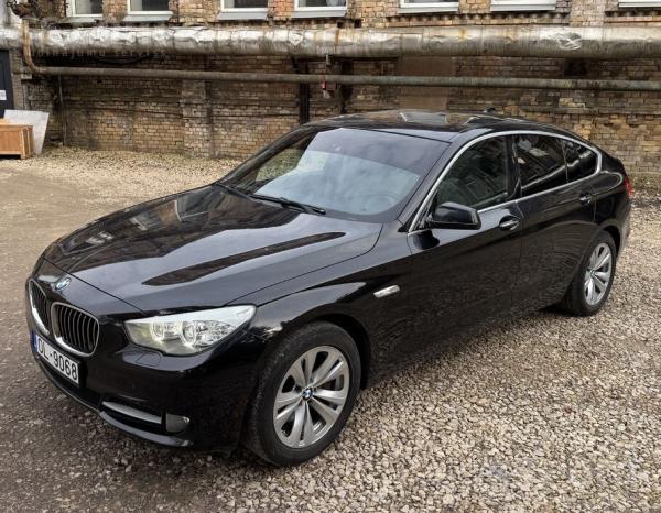 Black BMW 535 2011 in Riga, with an engine capacity of 3.00 L and mileage of 136 thousand km for 8700 €, photo 1 on AUTOMOTO.COM.LV