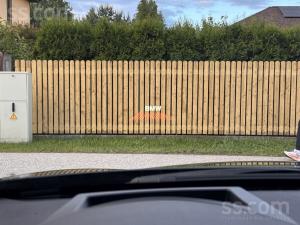 Black BMW 535 2011 in Riga, with an engine capacity of 3.00 L and mileage of 290 thousand km for 11900 €, photo 13 on AUTOMOTO.COM.LV