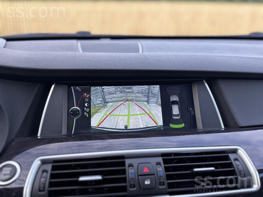 Black BMW 535 2011 in Riga, with an engine capacity of 3.00 L and mileage of 290 thousand km for 11900 €, photo 15 on AUTOMOTO.COM.LV