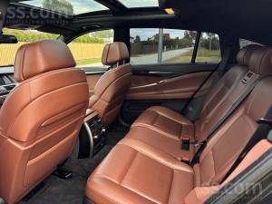 Black BMW 535 2011 in Riga, with an engine capacity of 3.00 L and mileage of 290 thousand km for 11900 €, photo 19 on AUTOMOTO.COM.LV