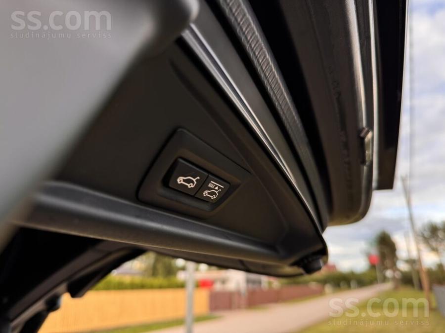 Black BMW 535 2011 in Riga, with an engine capacity of 3.00 L and mileage of 290 thousand km for 11900 €, photo 21 on AUTOMOTO.COM.LV