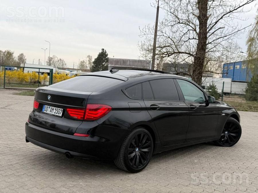 Black BMW 535 2012 in Riga, with an engine capacity of 3.00 L and mileage of 0 thousand km for 8990 €, photo 5 on AUTOMOTO.COM.LV