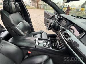 Black BMW 535 2012 in Riga, with an engine capacity of 3.00 L and mileage of 0 thousand km for 8990 €, photo 21 on AUTOMOTO.COM.LV
