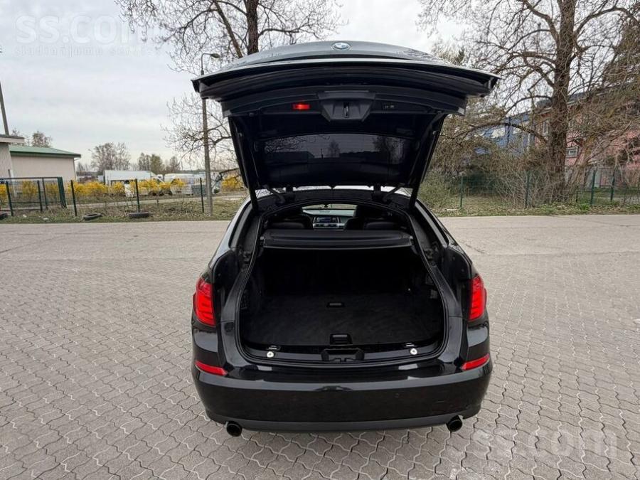 Black BMW 535 2012 in Riga, with an engine capacity of 3.00 L and mileage of 0 thousand km for 8990 €, photo 25 on AUTOMOTO.COM.LV