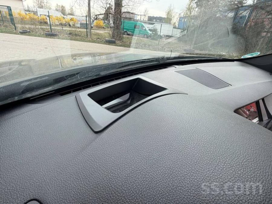 Black BMW 535 2012 in Riga, with an engine capacity of 3.00 L and mileage of 0 thousand km for 8990 €, photo 28 on AUTOMOTO.COM.LV