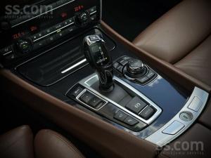 Melns BMW 535 2012 Tukums, ar dzinēja tilpumu 3.00 L un nobraukumu 190 tūkst. km par 14990 €, foto 13 vietnē AUTOMOTO.COM.LV