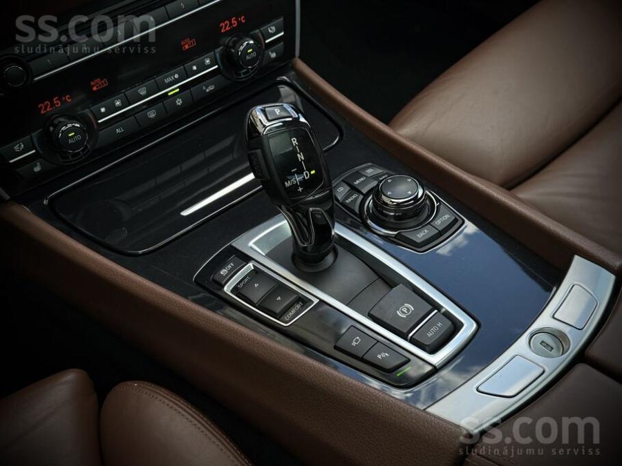 Melns BMW 535 2012 Tukums, ar dzinēja tilpumu 3.00 L un nobraukumu 190 tūkst. km par 14990 €, foto 13 vietnē AUTOMOTO.COM.LV