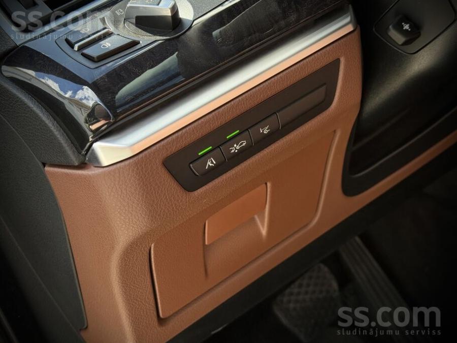 Melns BMW 535 2012 Tukums, ar dzinēja tilpumu 3.00 L un nobraukumu 190 tūkst. km par 14990 €, foto 22 vietnē AUTOMOTO.COM.LV