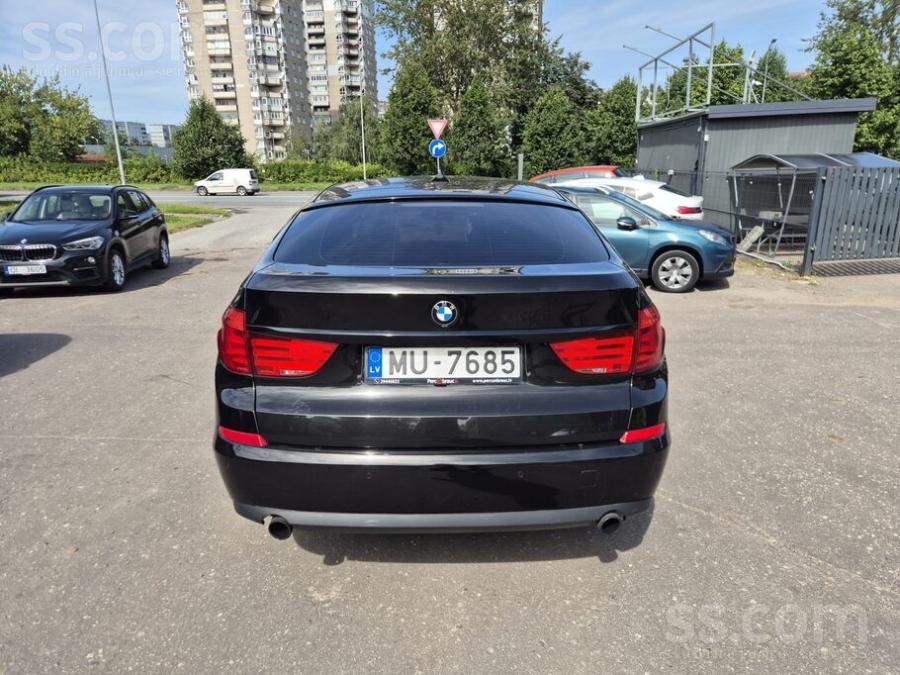 Black BMW 535 2012 in Riga, with an engine capacity of 3.00 L and mileage of 262 thousand km for 9490 €, photo 8 on AUTOMOTO.COM.LV