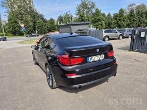 Black BMW 535 2012 in Riga, with an engine capacity of 3.00 L and mileage of 262 thousand km for 9490 €, photo 9 on AUTOMOTO.COM.LV