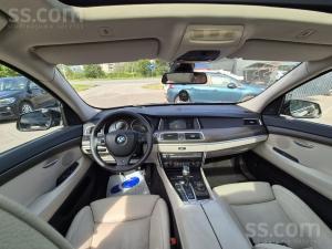 Black BMW 535 2012 in Riga, with an engine capacity of 3.00 L and mileage of 262 thousand km for 9490 €, photo 13 on AUTOMOTO.COM.LV