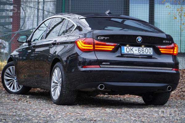 Black BMW 535 2013 in Riga, with an engine capacity of 3.00 L and mileage of 272 thousand km for 15790 €, photo 10 on AUTOMOTO.COM.LV