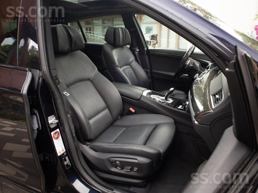 Melns BMW 535 2013 Liepāja, ar dzinēja tilpumu 3.00 L un nobraukumu 302 tūkst. km par 14500 €, foto 24 vietnē AUTOMOTO.COM.LV