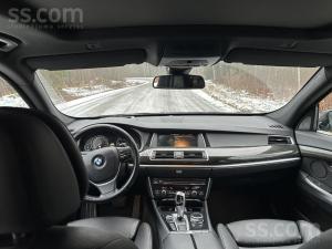 Black BMW 535 2014 in Riga, with an engine capacity of 3.00 L and mileage of 357 thousand km for 16000 €, photo 4 on AUTOMOTO.COM.LV