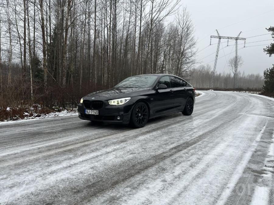 Black BMW 535 2014 in Riga, with an engine capacity of 3.00 L and mileage of 357 thousand km for 16000 €, photo 12 on AUTOMOTO.COM.LV